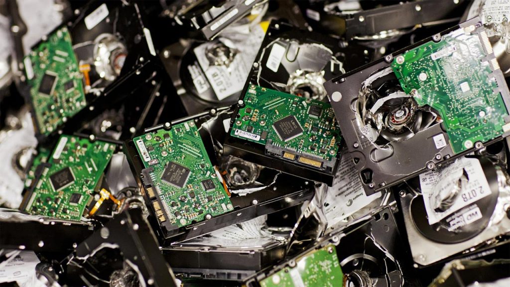 Your Broken Electronics Can Still Be Put To Use | Daddy Geek